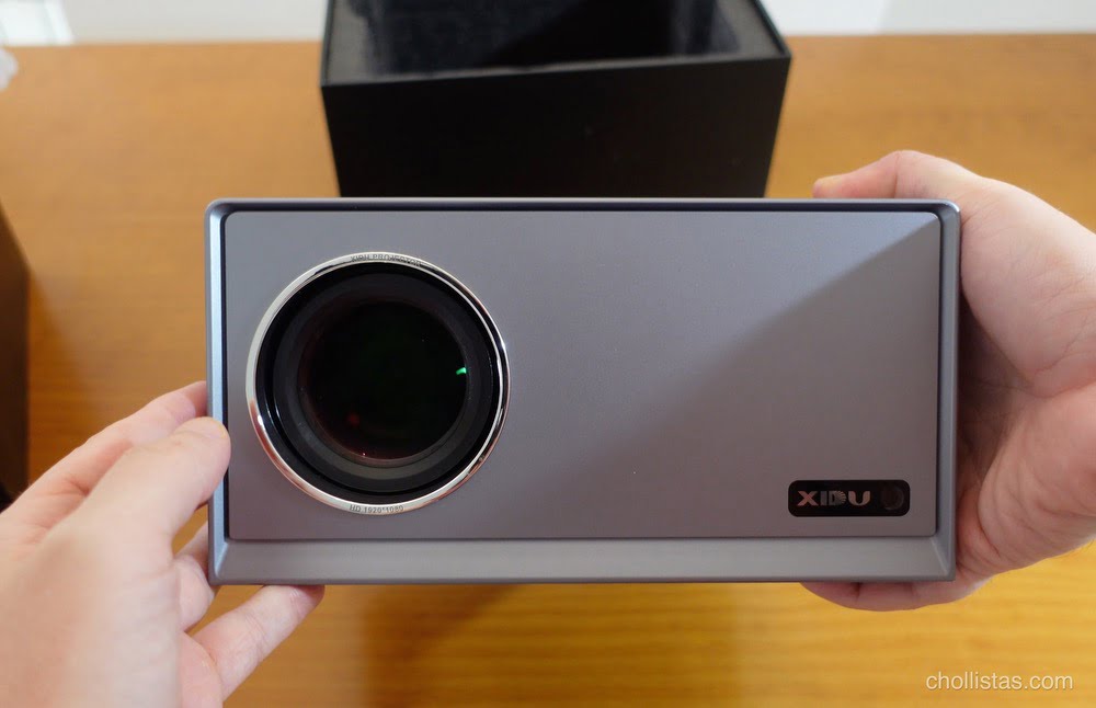 Review: Proyector WiFi XIDU PhilBeam S1. Hasta 300 pulgadas en casa